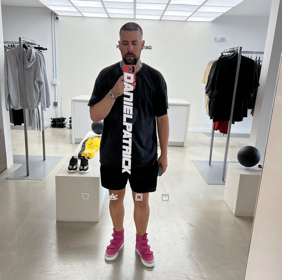 The Mid-Week Paper: Melrose Avenue – Daniel Patrick